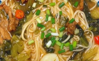 酸菜肉丝面怎么做_酸菜肉丝面热量高吗