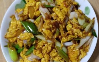 大酱炒鸡蛋怎么做_大酱炒鸡蛋家常做法