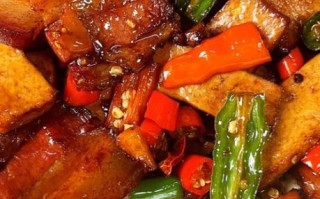 烟熏腊肉怎么炒好吃_炒腊肉不硬技巧