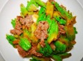 苦瓜炒肉怎么炒不苦_苦瓜炒肉先炒哪个