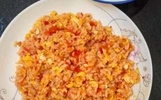 西红柿鸡蛋炒饭怎么做_西红柿鸡蛋炒饭热量高吗