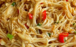 肉片炒金针菇怎么做_金针菇炒肉片要不要焯水