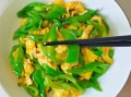 青椒炒鸡蛋怎么做才好吃_正宗青椒炒鸡蛋步骤