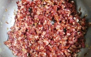 羊肉饺子怎么做馅_羊肉饺子馅怎么调不膻