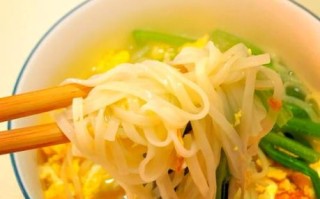 鸡蛋手擀面怎么做_鸡蛋手擀面需要醒面多久