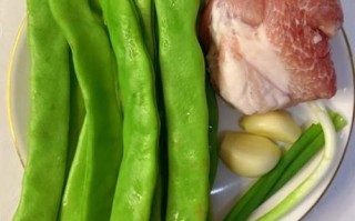 大扁豆角怎么做好吃_大扁豆角炒肉的做法