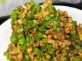 豆角炒肉末怎么做_豆角炒肉末要不要焯水