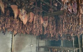 云南腊肉怎么腌制_云南腊肉烟熏技巧