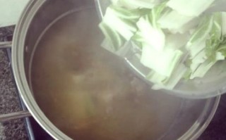 莙荙菜怎么做好吃_莙荙菜的家常做法