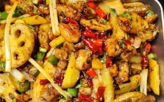 香辣干锅鸡怎么做_香辣干锅鸡最正宗的做法