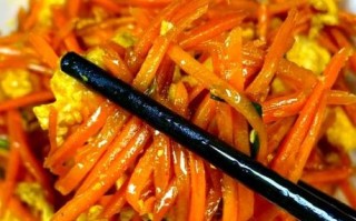 胡萝卜丝炒鸡蛋怎么做_胡萝卜丝炒鸡蛋的营养价值