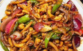 炒鱿鱼怎么炒好吃_鱿鱼炒多久才嫩