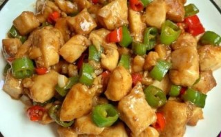 炒鸡丁怎么炒好吃又嫩_鸡丁滑嫩不柴的秘诀