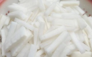白萝卜怎么腌好吃_泡菜白萝卜的腌制方法