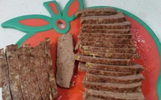 自制午餐肉怎么做好吃_午餐肉配方比例