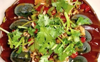 松花蛋拌豆腐怎么做_松花蛋拌豆腐需要焯水吗