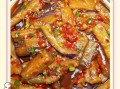 家常鱼香茄子简单做法_鱼香茄子怎么做不吸油