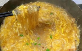 东北炖酸菜怎么做_酸菜炖多久才软烂