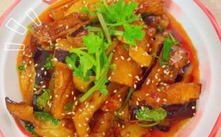 家烧茄子怎么做_茄子不吸油技巧