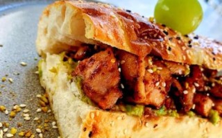 土耳其卷饼怎么做_土耳其卷饼热量高吗