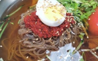冷面面条是什么面_冷面面条和普通面条区别