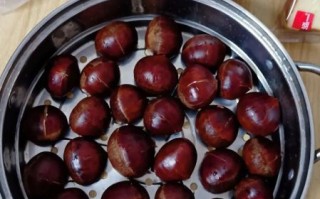 煮栗子怎么煮好吃_煮栗子不开裂的窍门