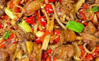 四川仔姜爆鸭子怎么做_仔姜爆鸭子先焯水还是先煸炒