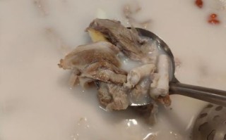 羊肉汤的做法和配料_如何炖出奶白色羊肉汤