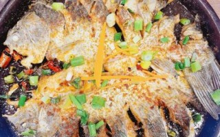 铁板鲫鱼怎么做_铁板鲫鱼配料有哪些 铁板鲫鱼怎么做_铁板鲫鱼配料有哪些