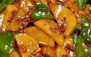 青椒土豆片怎么炒好吃_青椒土豆片不软塌的窍门
