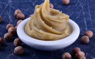 莲蓉是什么做出来的_莲蓉馅用什么原料