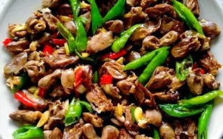 辣椒炒鸡心怎么炒好吃_鸡心去腥技巧 辣椒炒鸡心怎么炒好吃_鸡心去腥技巧