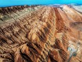 世界最高的山峰在哪里_世界最大的沙漠是哪个