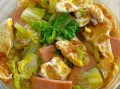 白菜炖豆腐怎么做_白菜炖豆腐热量高吗
