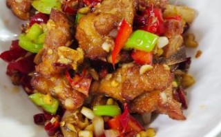 秘制蒜香排骨怎么做_蒜香排骨腌制多久才入味