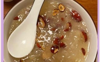 红枣银耳汤怎么做_银耳汤要炖多久才出胶