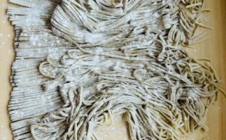 红薯面条的面怎么和面_红薯面条怎么和面才筋道