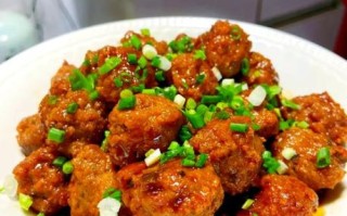红烧丸子怎么做才正宗_红烧丸子的家常做法