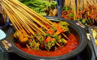 小郡肝串串香总店在哪_人均消费多少钱