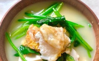 菠菜豆腐怎么做好吃_菠菜豆腐汤的做法窍门