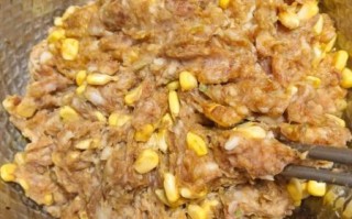 虾仁玉米水饺怎么调馅_虾仁玉米水饺馅怎么调才好吃