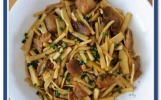 茭白炒肉要焯水吗_茭白炒肉焯水还是不焯水