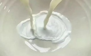 自制冰淇淋粉简单做法_不用冰淇淋机怎么做