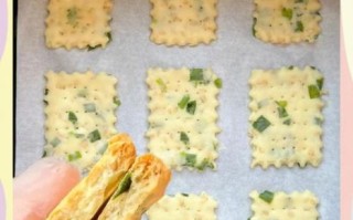 苏打饼干怎么做烤箱版_苏打饼干烤箱温度时间