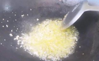 蒜香鱼怎么做_蒜香鱼的做法步骤