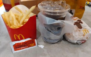 美食供应商笔趣阁最新章节_哪里能看正版