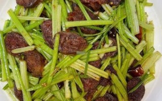 腊肠怎么炒好吃_腊肠炒之前要焯水吗