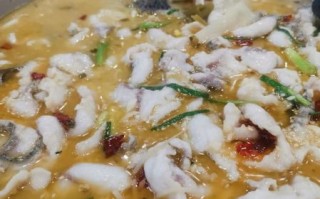 水煮酸菜鱼怎么做_酸菜鱼鱼片嫩滑不碎的秘诀