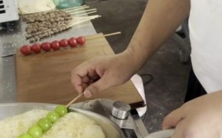 糖葫芦怎么熬糖_糖葫芦熬糖视频教程