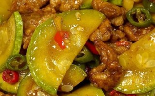 西葫芦炒肉怎么做好吃_西葫芦炒肉不软烂窍门